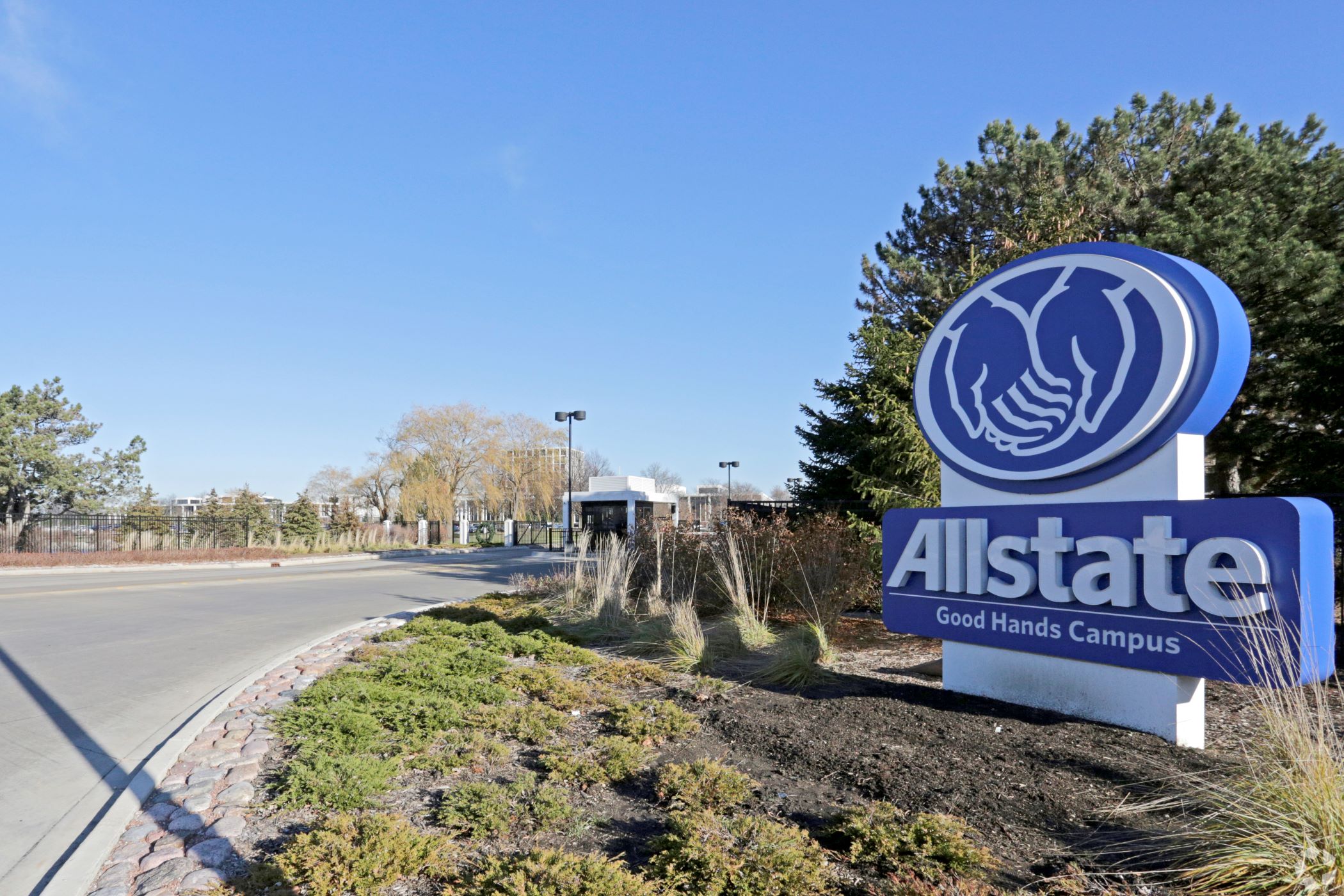 Allstate Headquarters Campus in Chicago Suburbs Eyed as Distribution ...