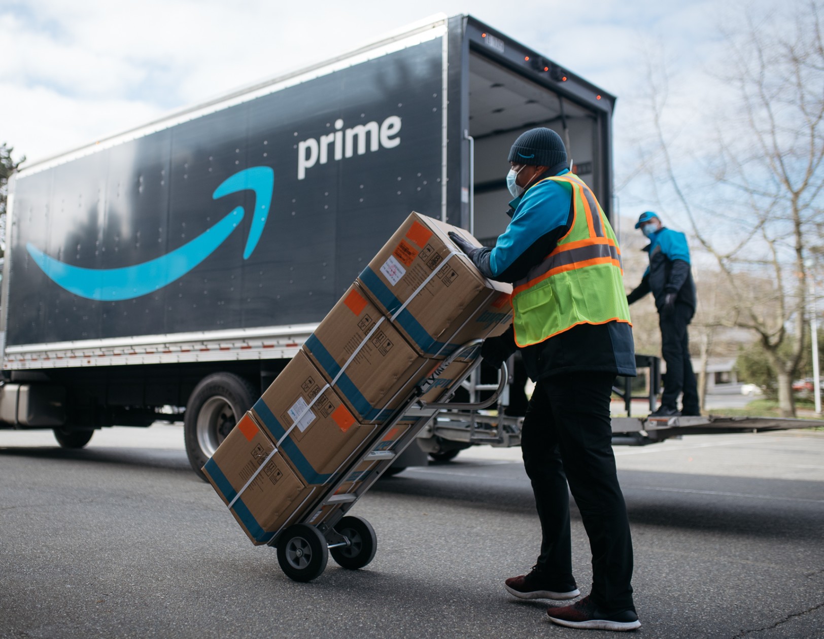 Amazon Says It Needs 75,000 More Workers to Meet Coronavirus-Driven Demand