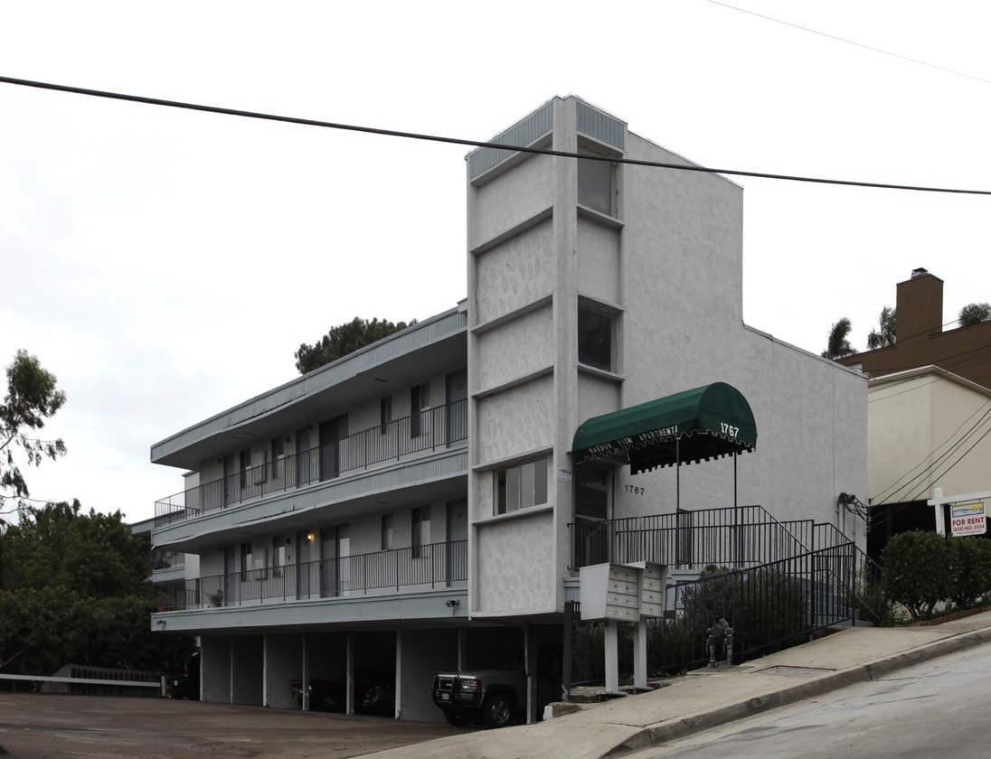 Strat Property Management Buys San Diego Apartment Building