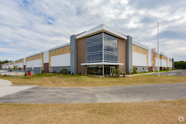 Amazon Continues Its Expansion in Cleveland