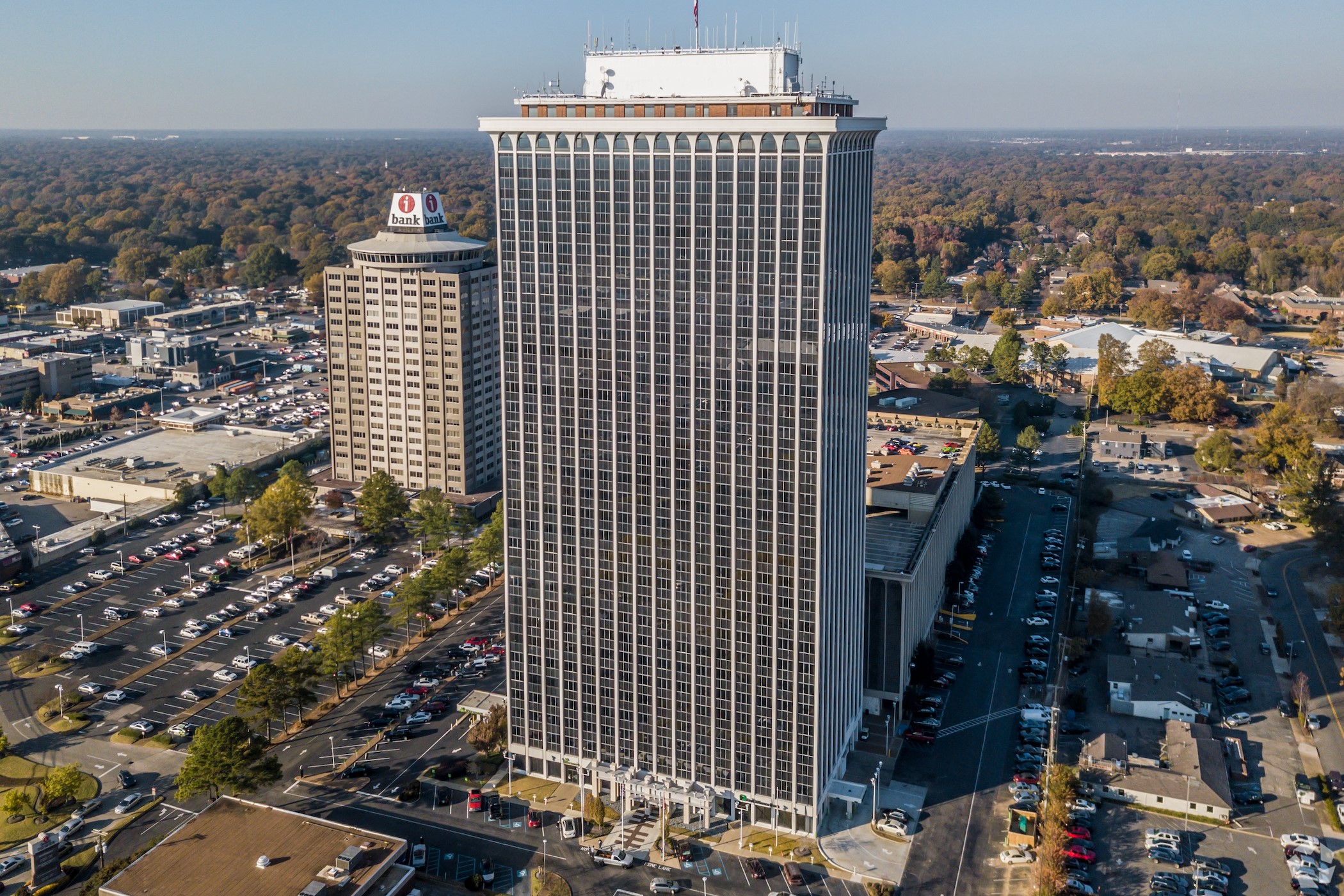 Memphis Office Tower Finds a Buyer More Than a Year After Foreclosure