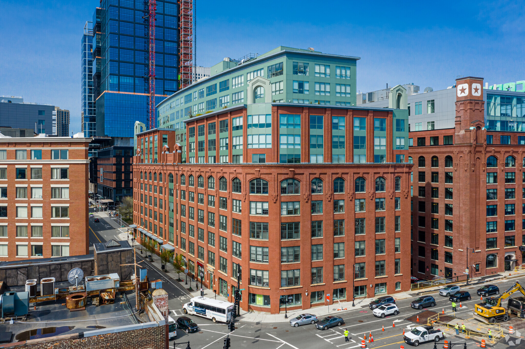 Growing Tech Startup Subleases Downtown Boston Office Space