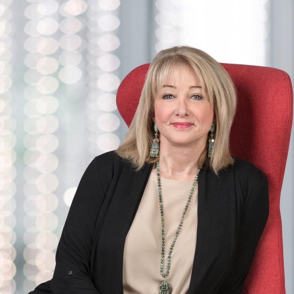 Newmark Hire Reunites With Her Former Real Estate Teammate, NFL Hall of ...