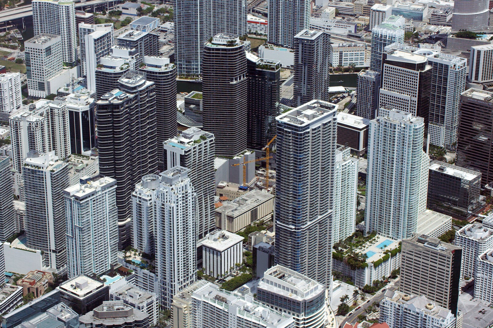 Tale of Two Office Towers: Miami Deals Underscore Allure, Divisions in ...