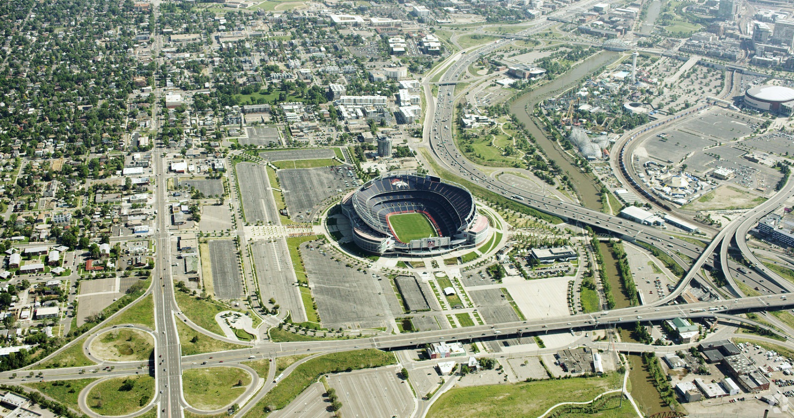 Midwest Developer Snags Denver Land for Luxe Apartment Project