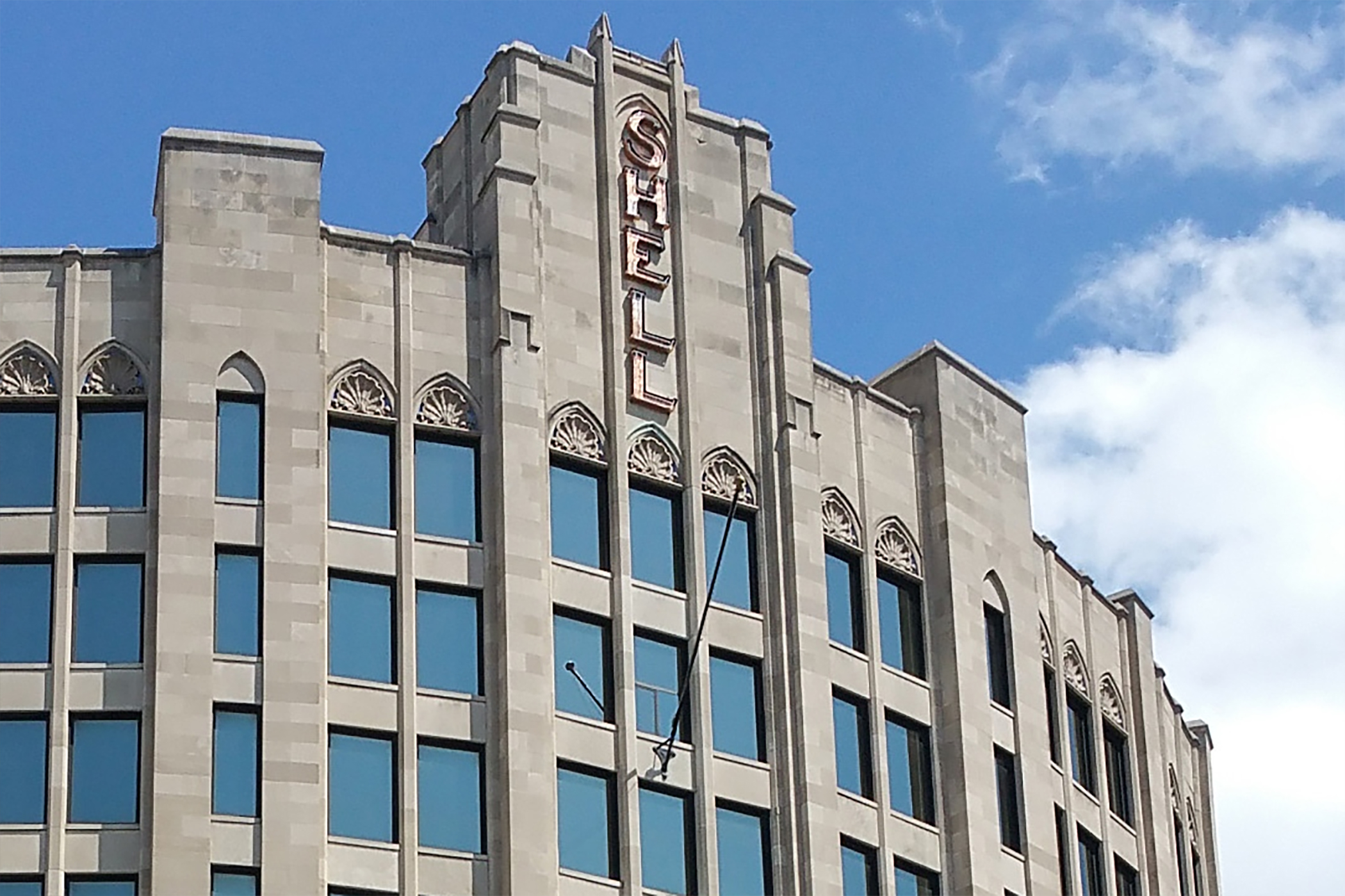 Renewable Energy: Former Shell HQ to Be Transformed Into a Double Hotel