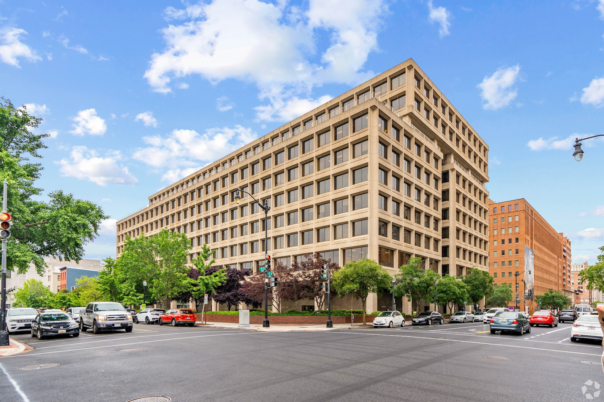 News | DOJ signs short-term extension at DC building pitched for ...