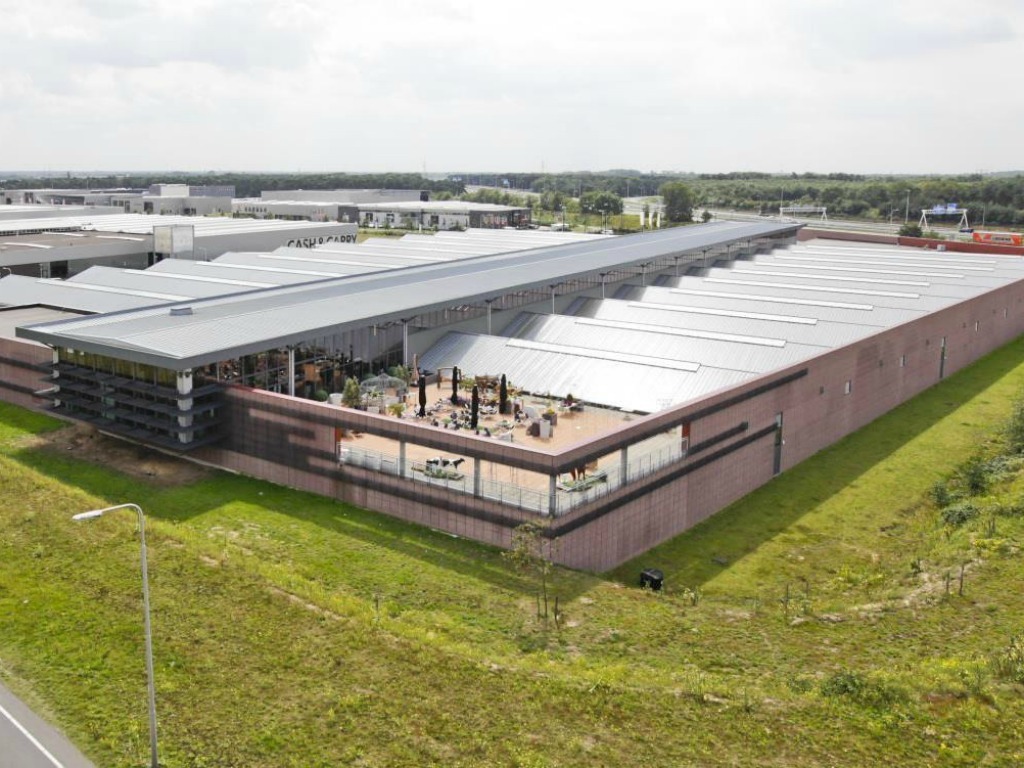 News | [EXCLUSIVE] Corum Origin arbitrates 20,000 m² of retail space in ...