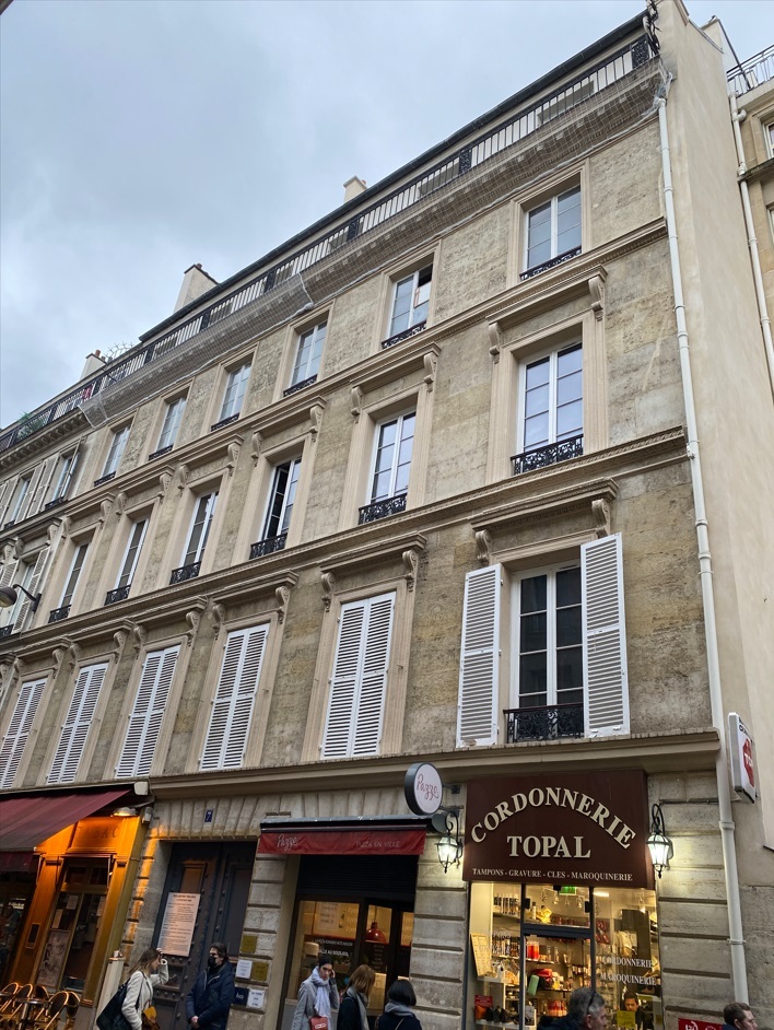 News | Paris 8th district: Axe Immobilier offers 7 rue de Surène as an ...